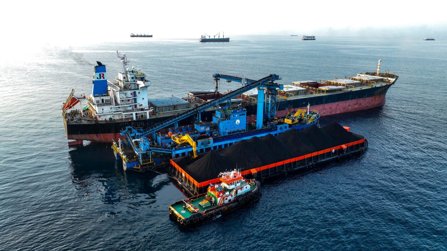 Floating Transhipper Unit – PT Ancara Logistics Indonesia Tbk